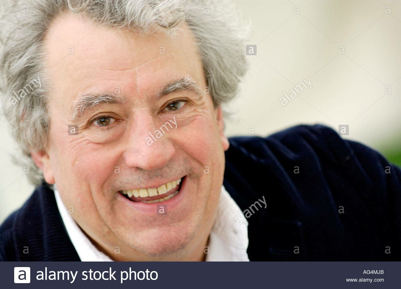 Terry Jones the Genius – lampmagician